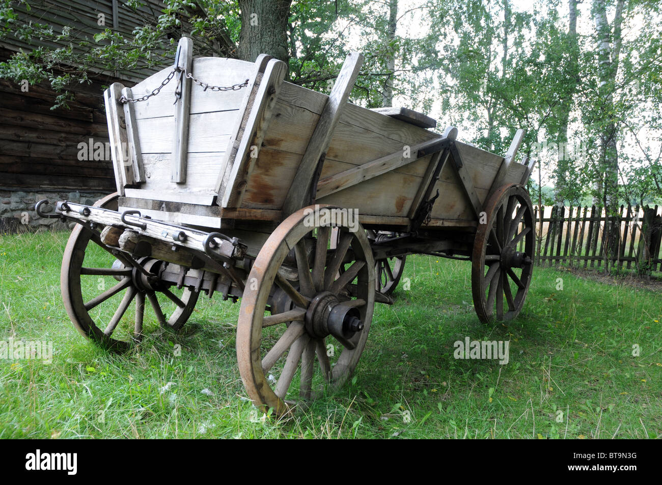 Old carriage cart hi-res stock photography and images - Alamy