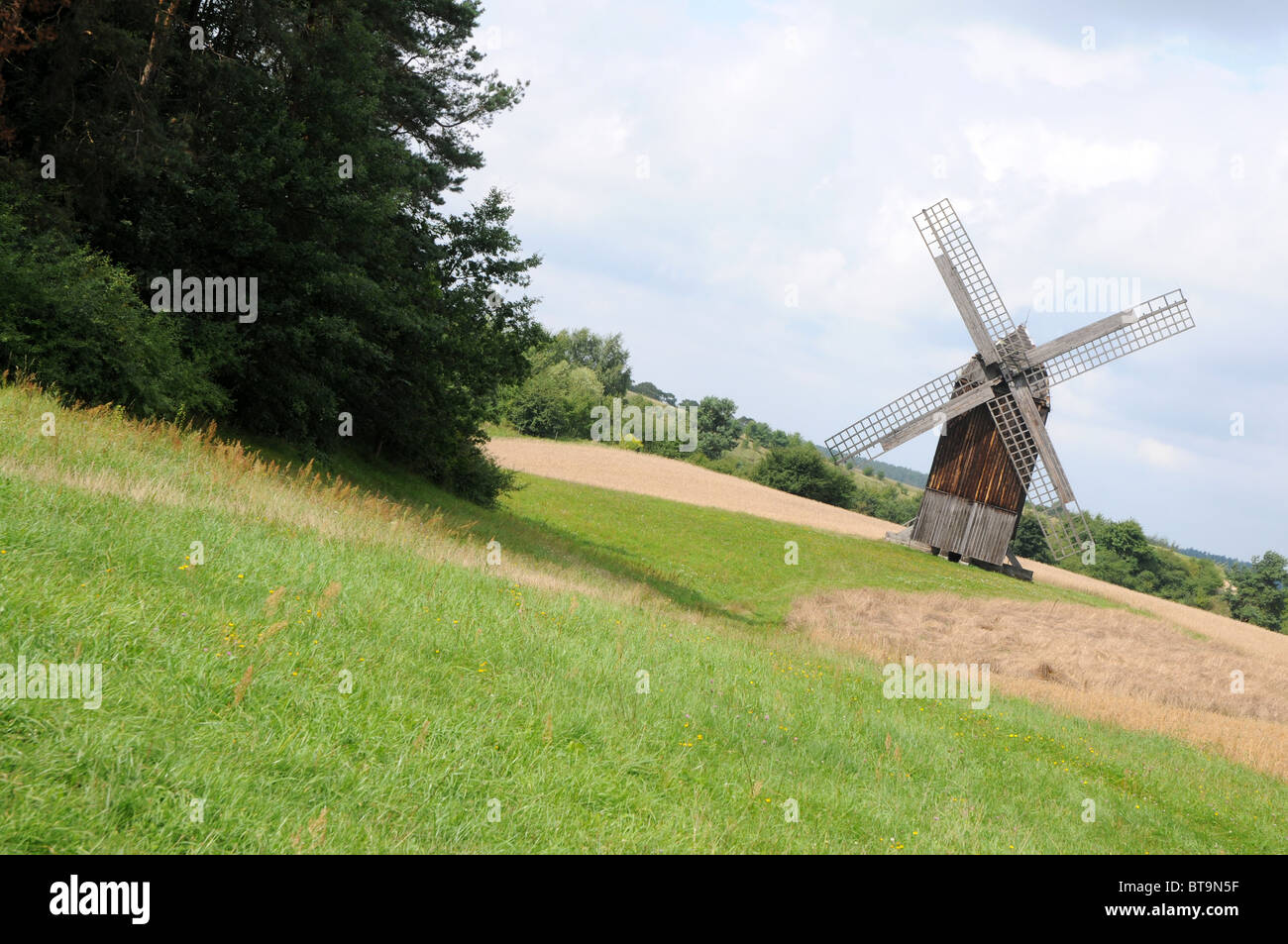 Original Post Mill from late 18th century (1773), The Folk Architecture ...