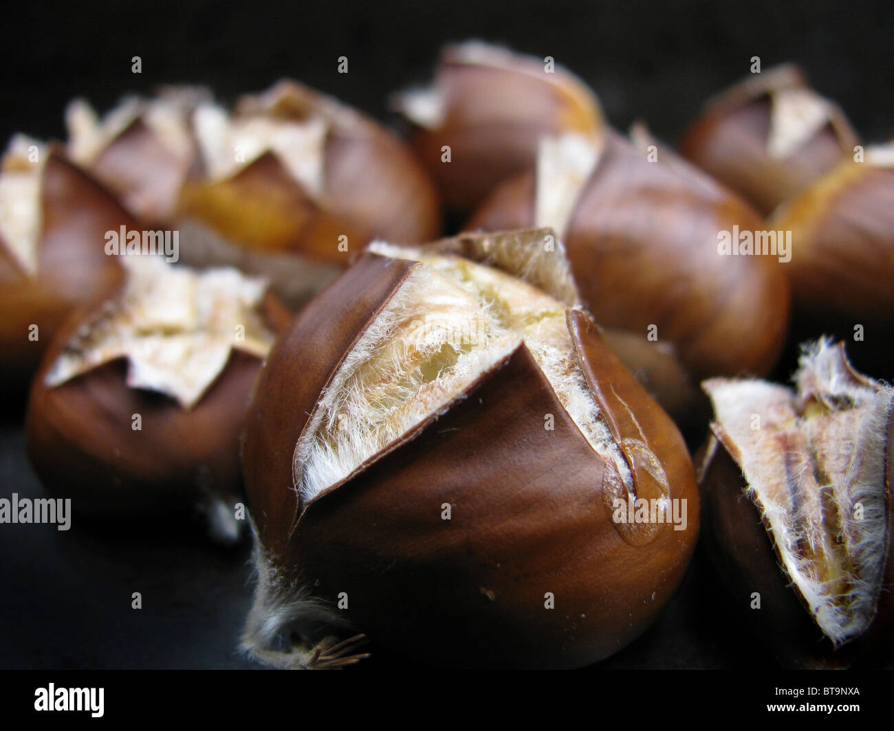 Roast chestnuts hi-res stock photography and images - Alamy