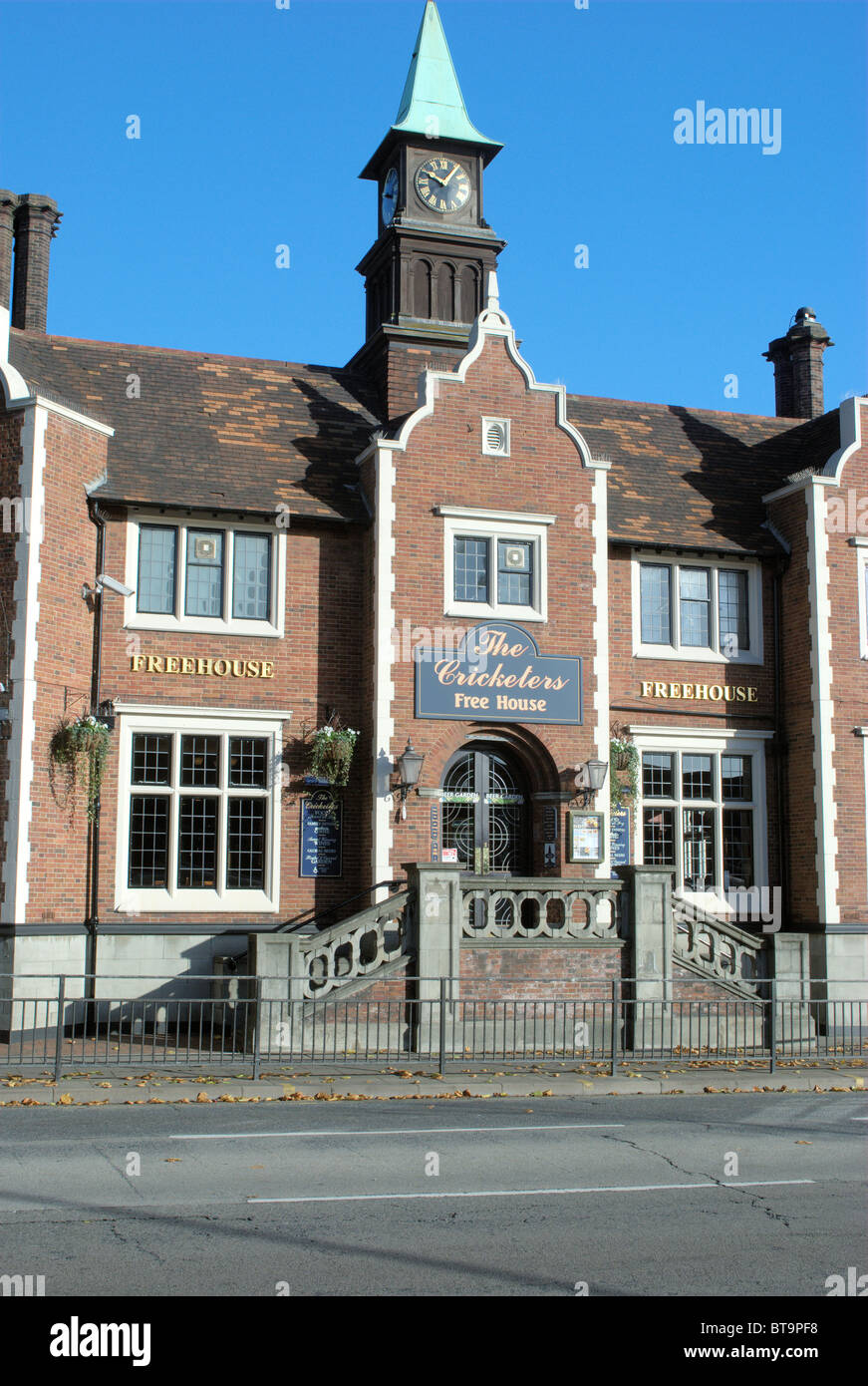 pub cricketers arms ipswich england free house Stock Photo - Alamy