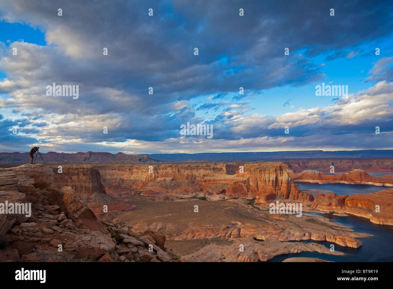 Alstrom Point with Lake Powell, Utah, USA Stock Photo - Alamy