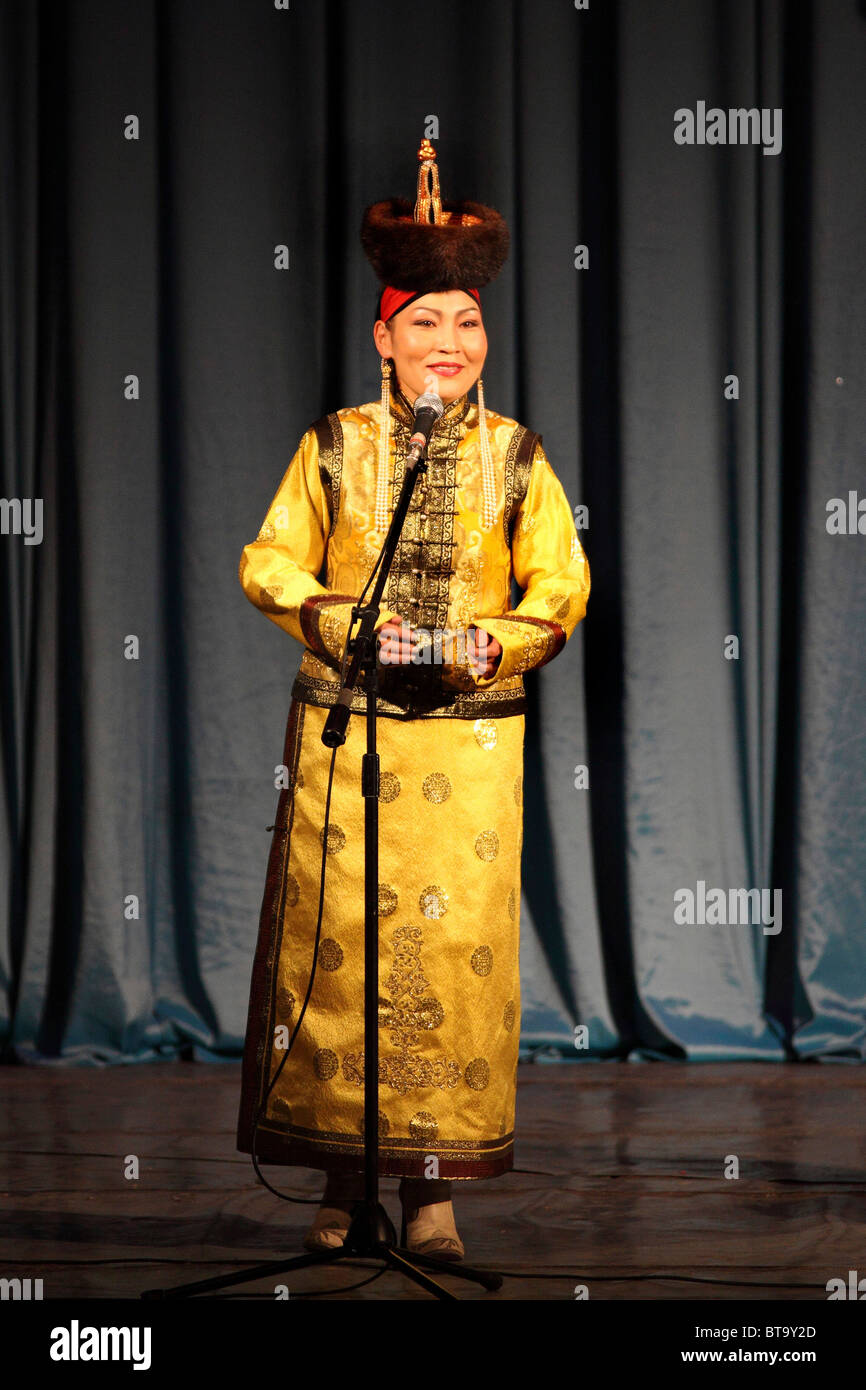 Traditional dance and song, Ulaan Baatar, Mongolia Stock Photo - Alamy