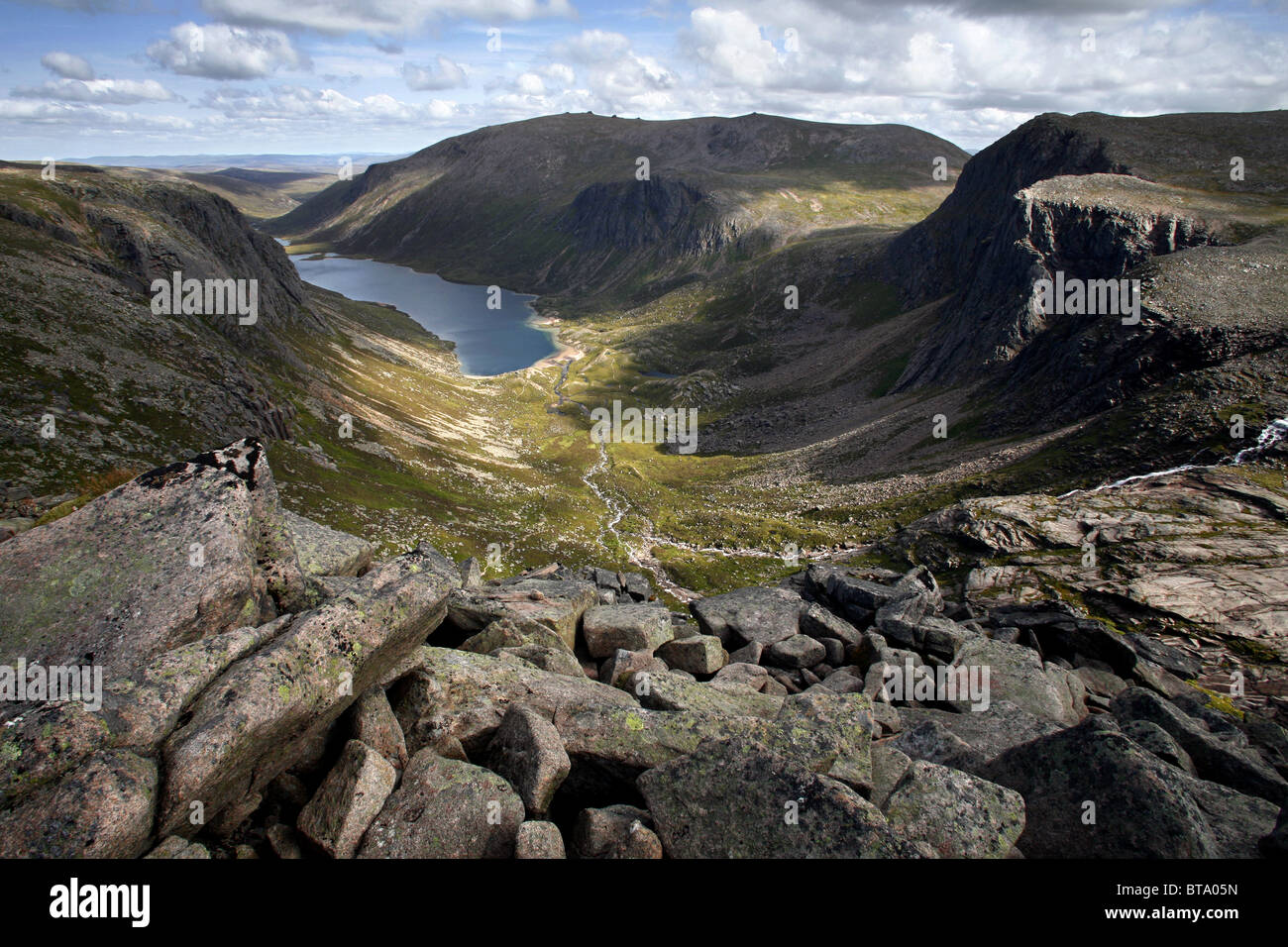 Loch Avon & Beinn Mheadhoin, Cairngorm National Park, Aviemore ...