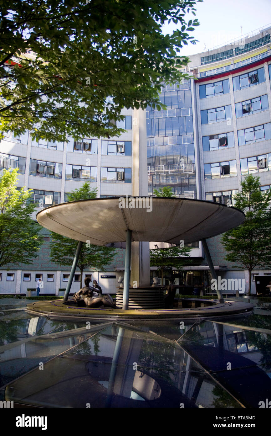 Bbc tv centre 1960 hi-res stock photography and images - Alamy