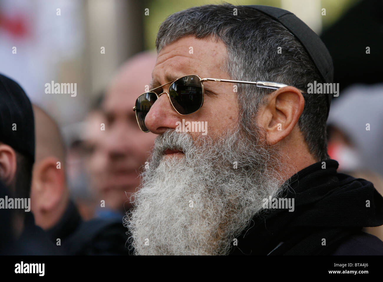 Rabbi Shifren joins EDL rally in London Stock Photo - Alamy