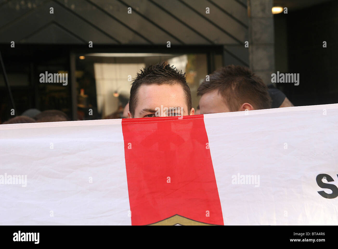 Rabbi Shifren joins EDL rally in London Stock Photo - Alamy