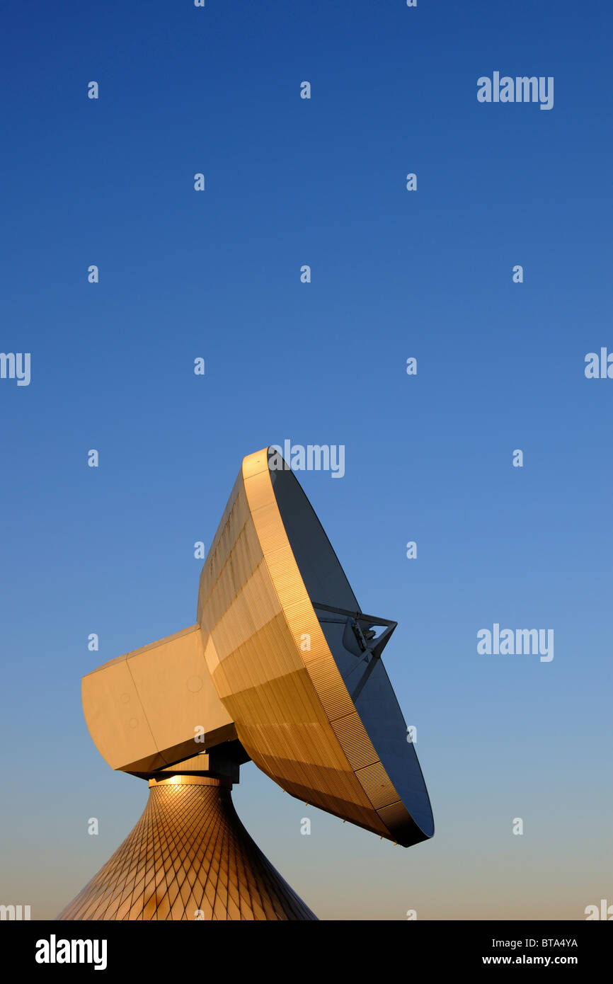 Parabolic Dishes High Resolution Stock Photography and Images - Alamy