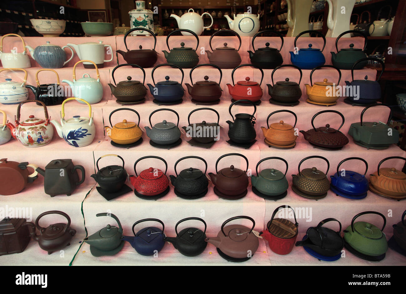France, Paris, tea shop, teapots Stock Photo - Alamy