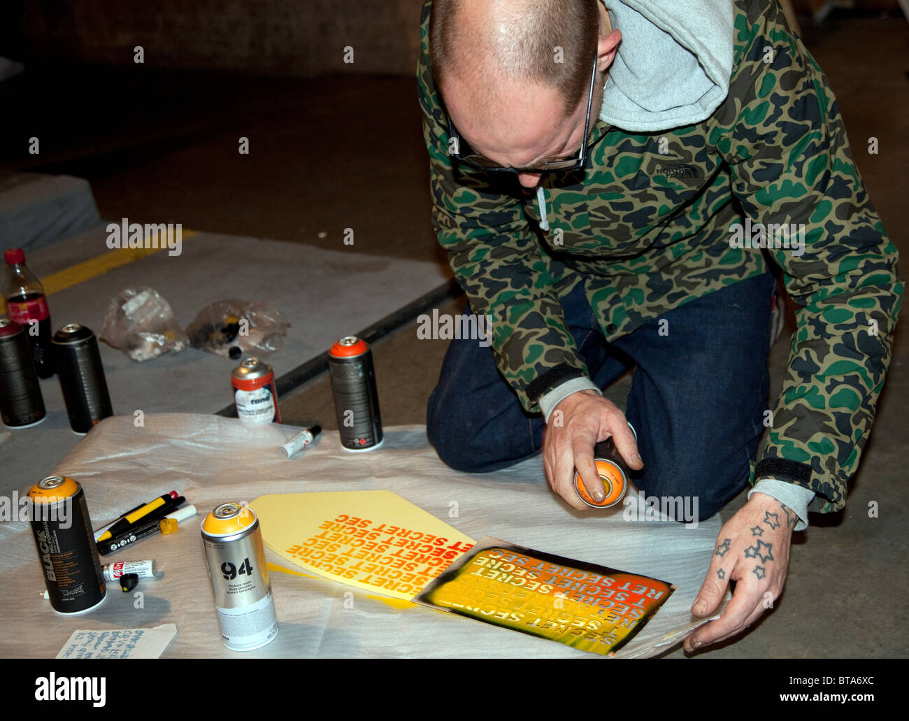 Eine ben artist london working hi-res stock photography and images - Alamy