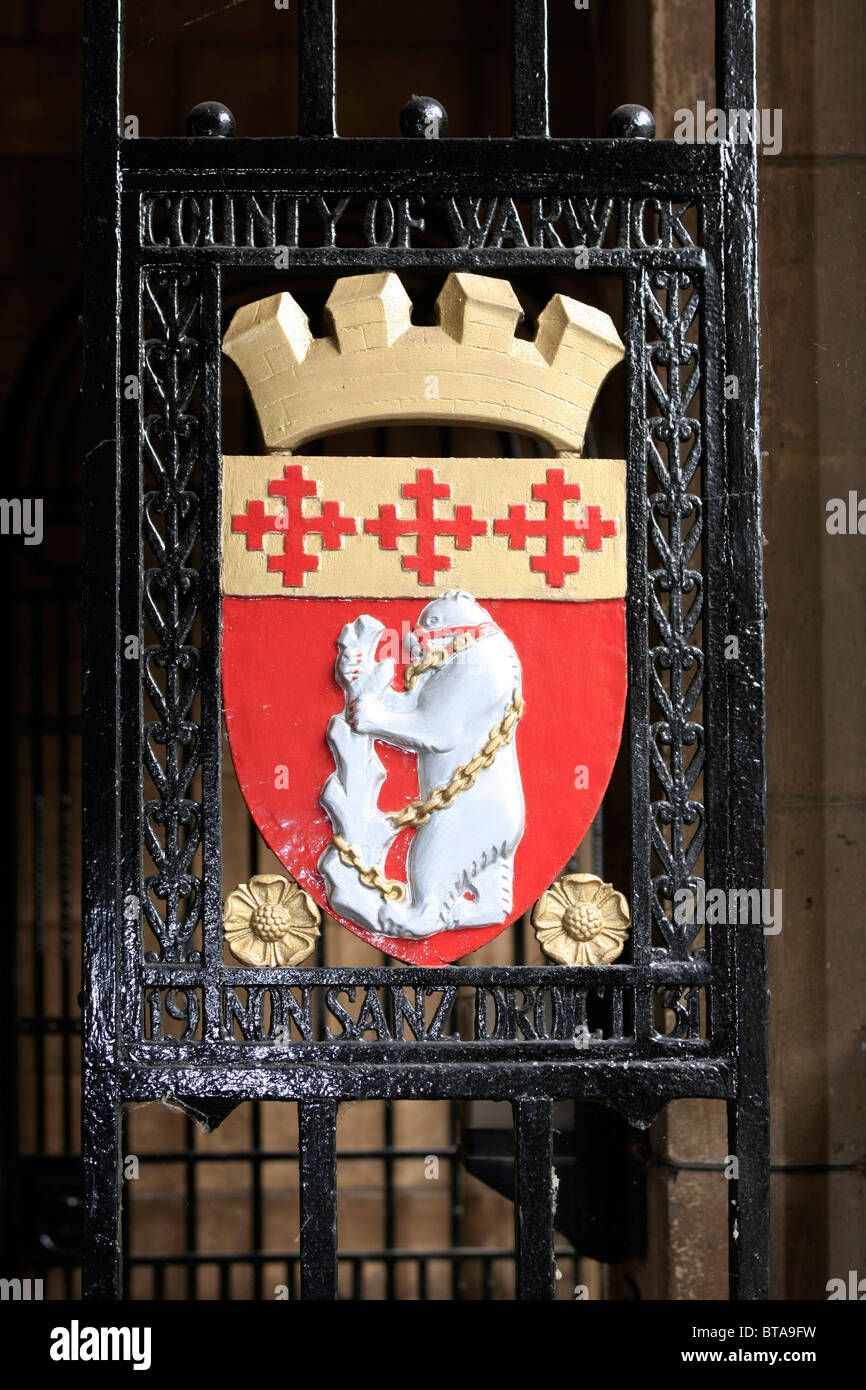 Warwick coat of arms hi-res stock photography and images - Alamy