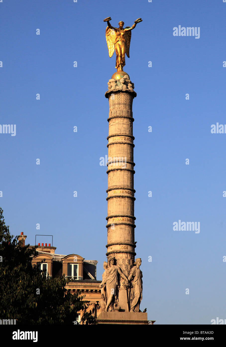 France, Paris, Fontaine du Châtelet Stock Photo - Alamy