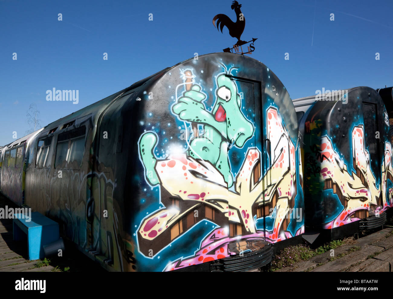 Eine ben artist train tube carriage hi-res stock photography and images ...