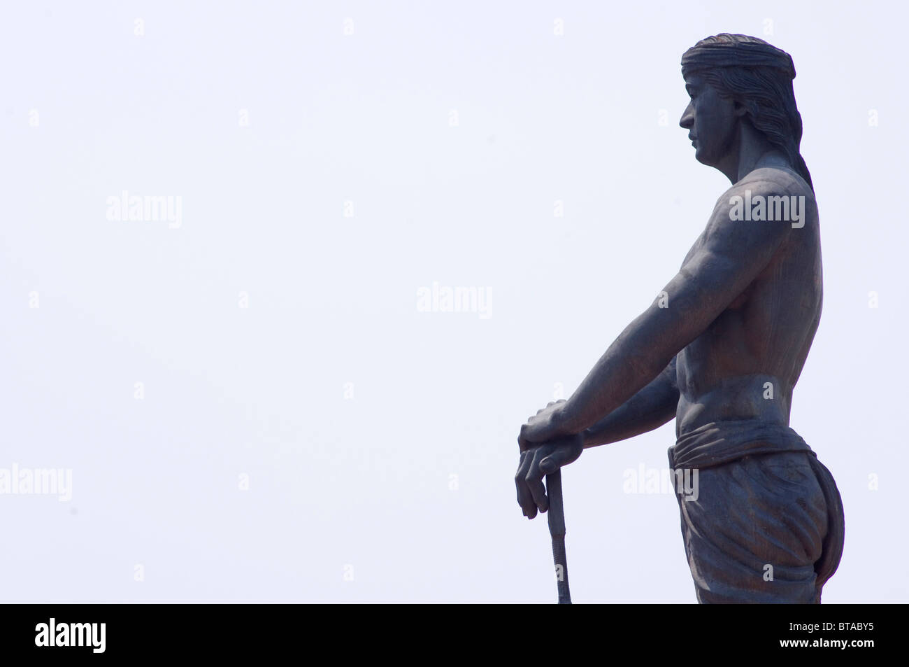 lapu lapu monument in rizal park, manila, Philippines Stock Photo - Alamy