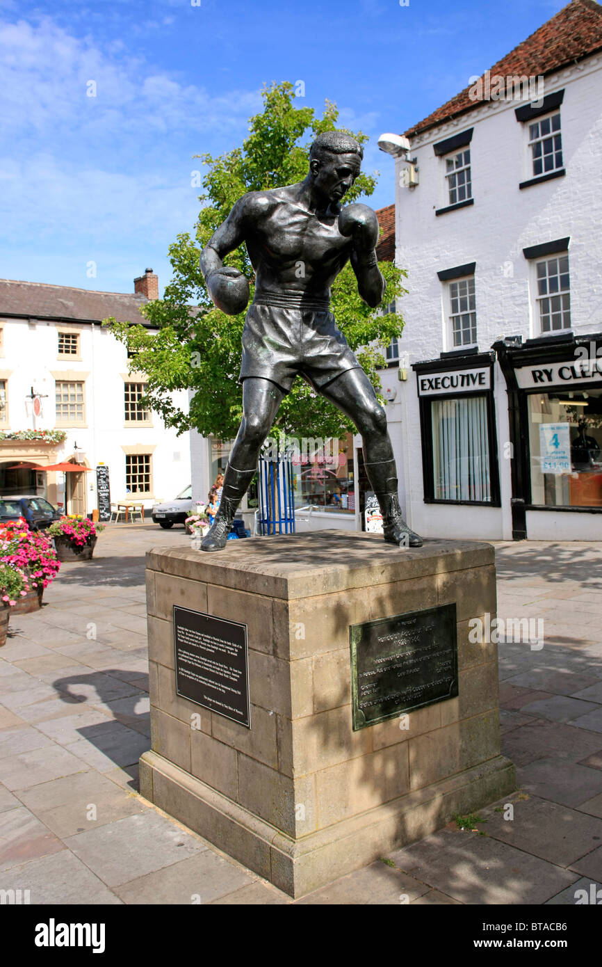 Turpin statue warwick hi-res stock photography and images - Alamy