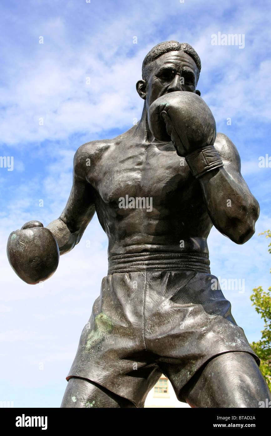 Randolph turpin statue hi-res stock photography and images - Alamy