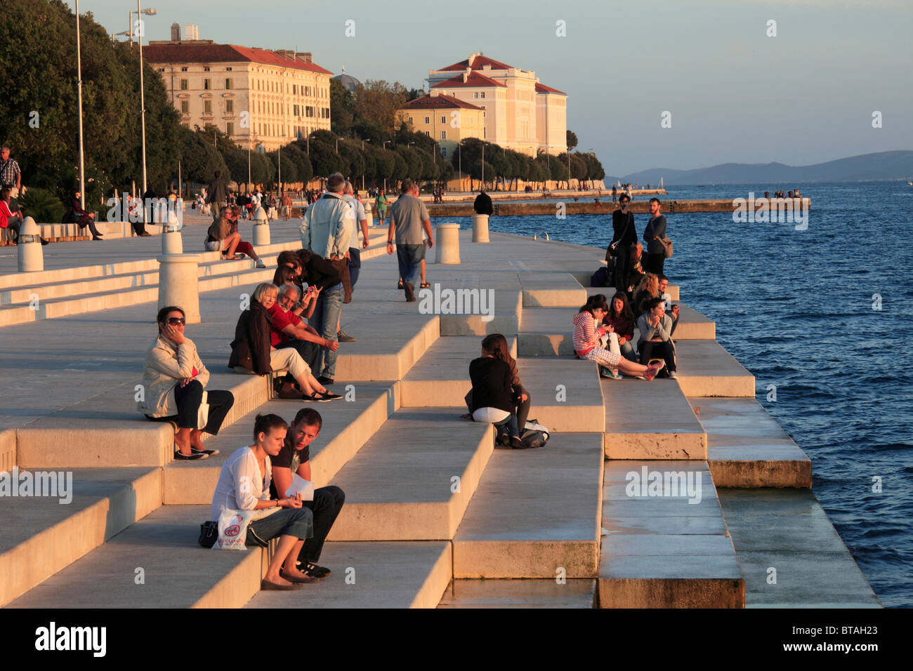 Croatia, Zadar, Sea Organ, people, seaside promenade Stock Photo - Alamy