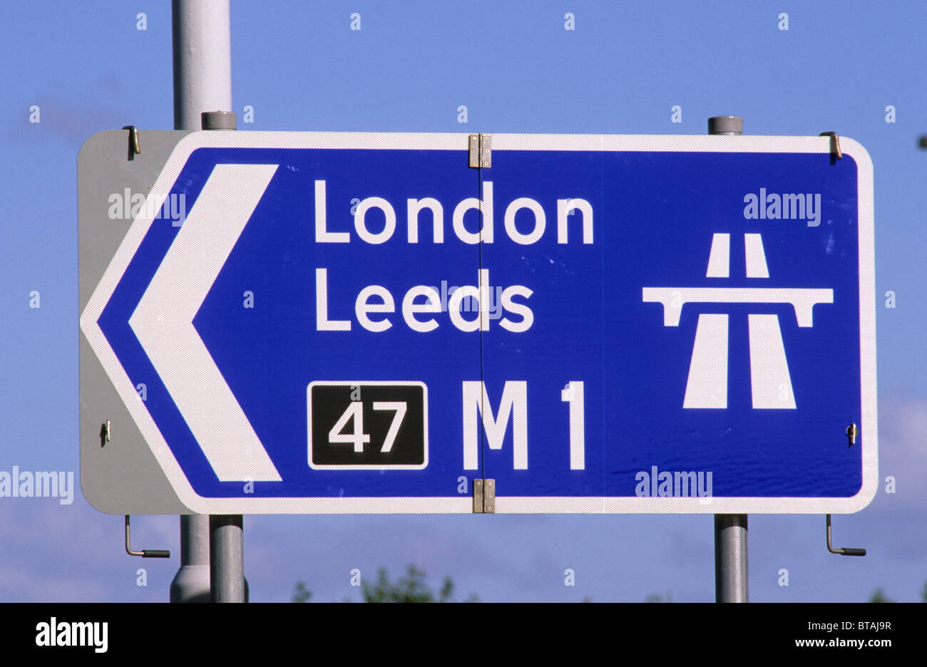 Motorway Slip Road Sign Uk Stock Photos & Motorway Slip Road Sign Uk ...