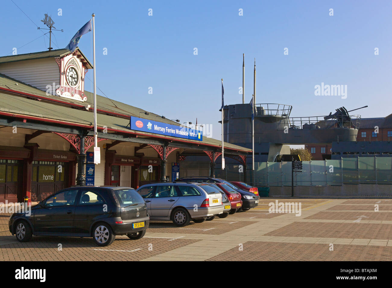Woodside birkenhead hi-res stock photography and images - Alamy