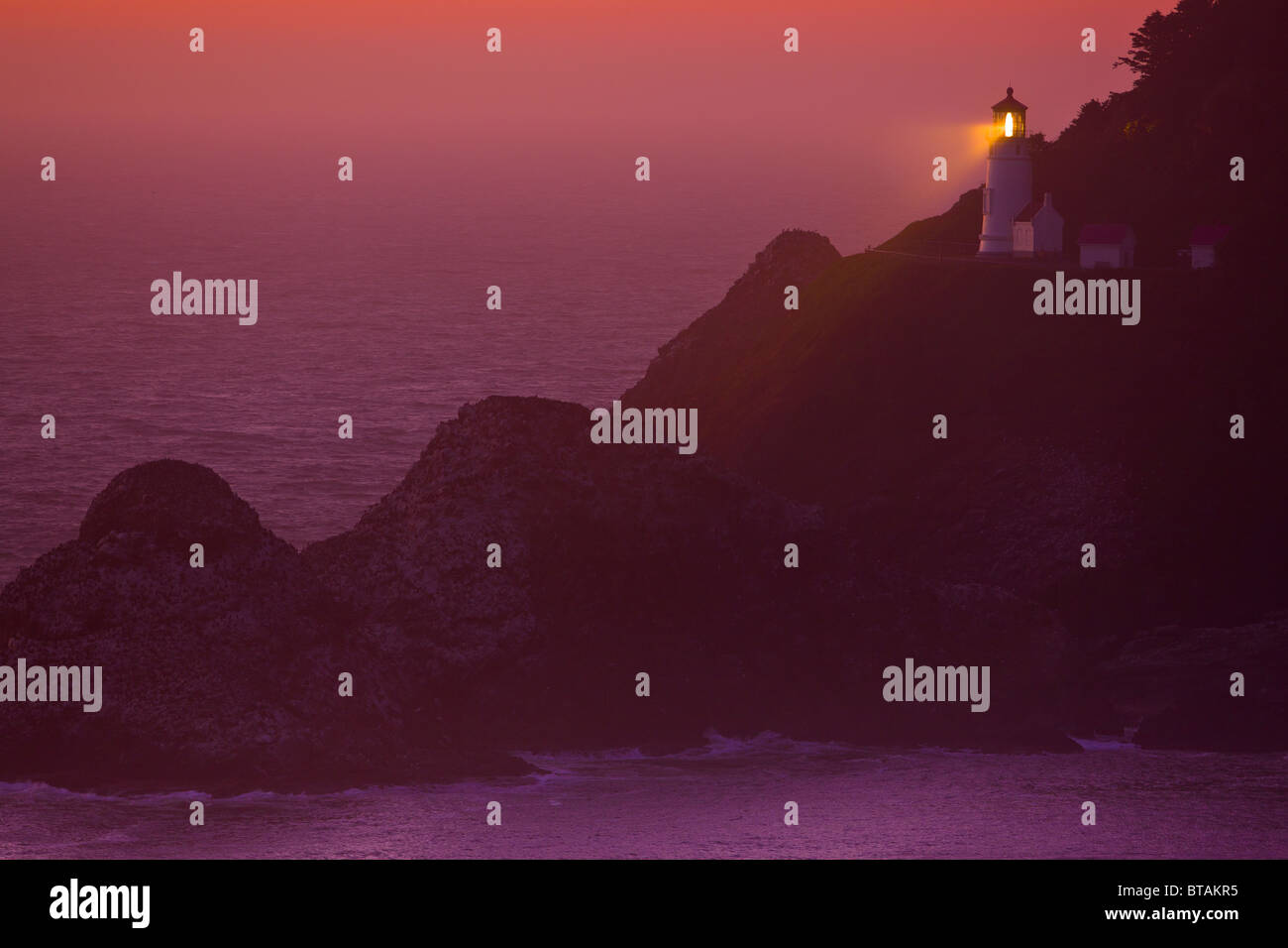 HECETA HEAD, OREGON, USA - Heceta Head lighthouse on Oregon coast at ...