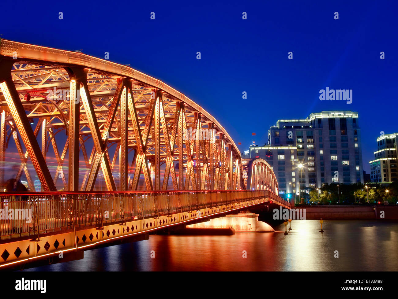 A historic bridge at Shanghai bund night Stock Photo - Alamy