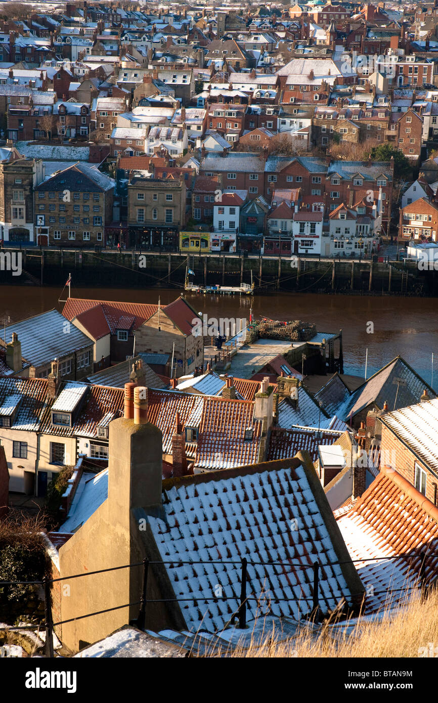 Whitby town snow hi-res stock photography and images - Alamy