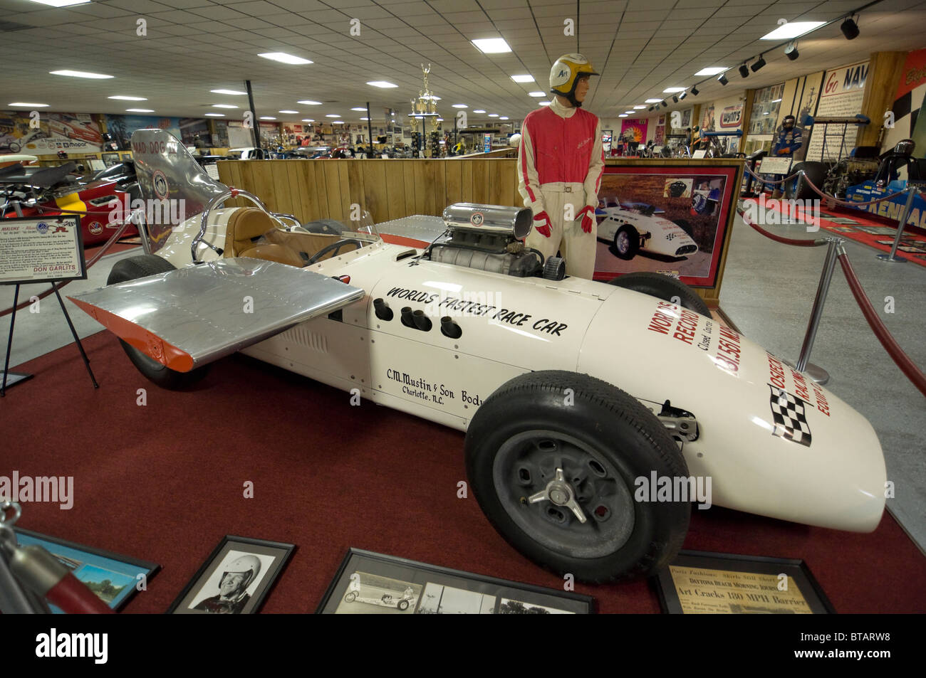 Don Garlits Museum of Drag Racing Ocala Florida "Mad Dog IV" winged car ...