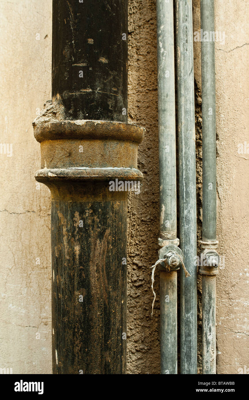 Old metal tubes hi-res stock photography and images - Alamy