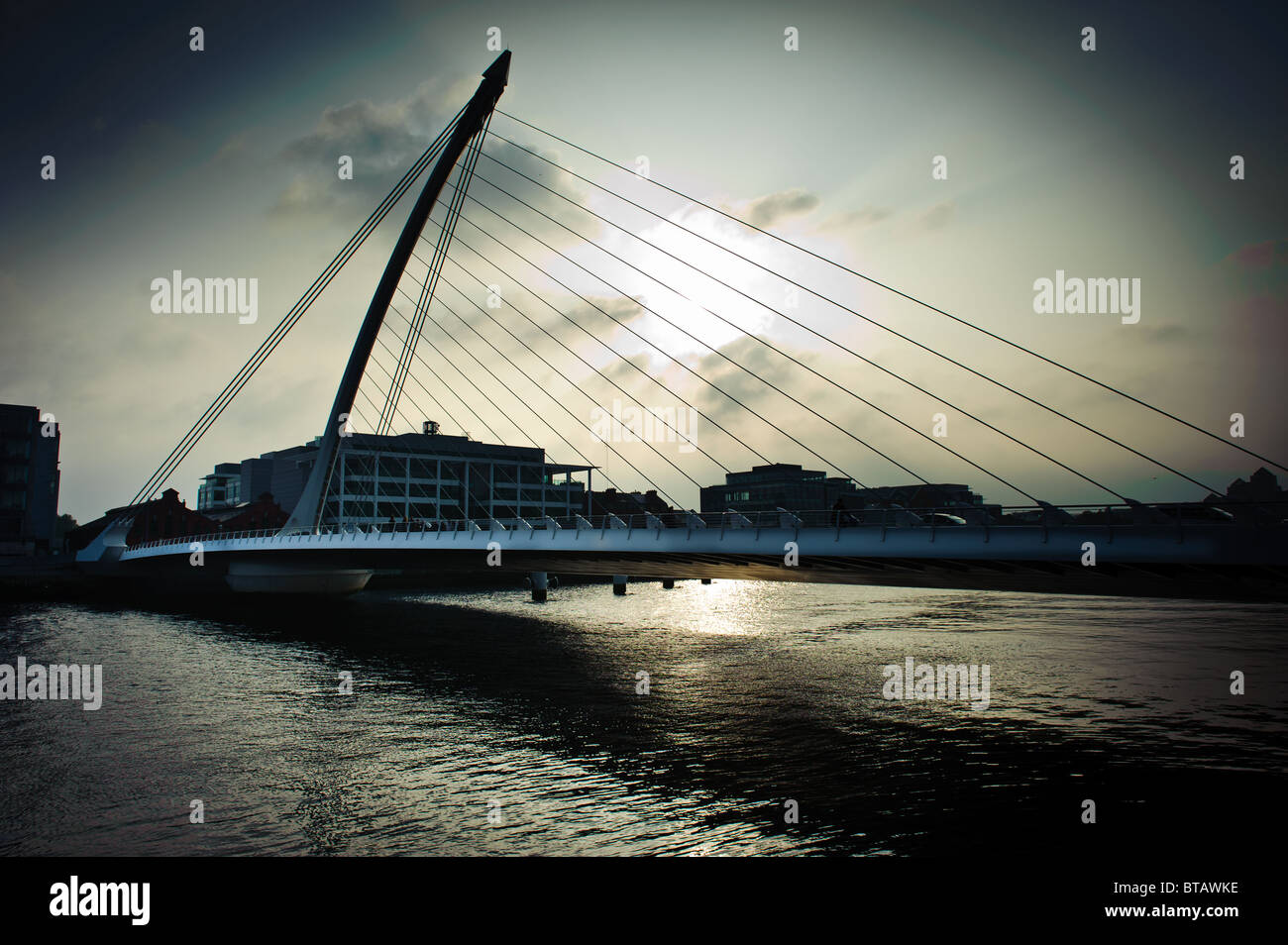 Samuel Beckett Bridge , Dublin Stock Photo - Alamy