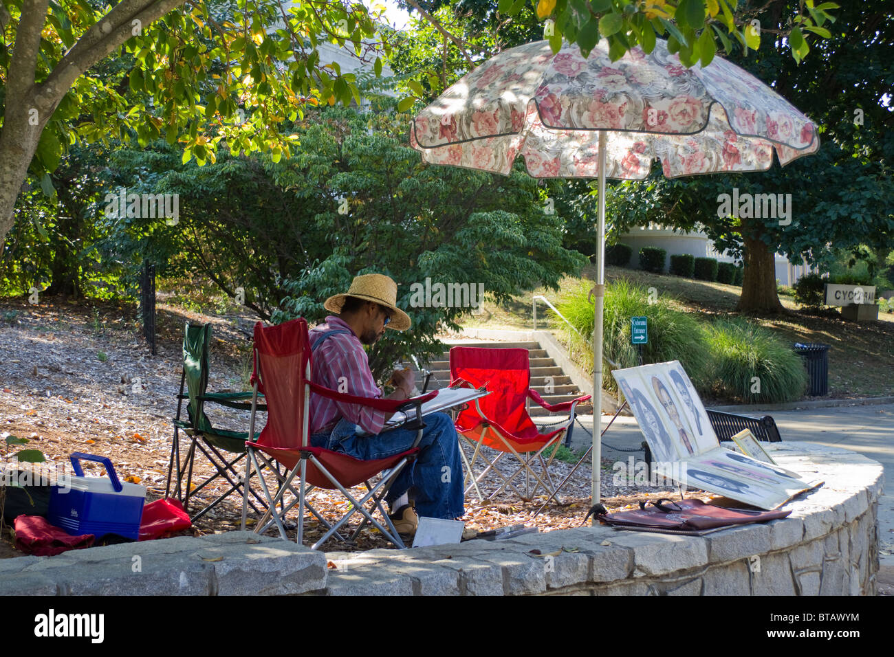 An artist drawing outside cyclorama Atlanta Georgia USA Stock Photo - Alamy