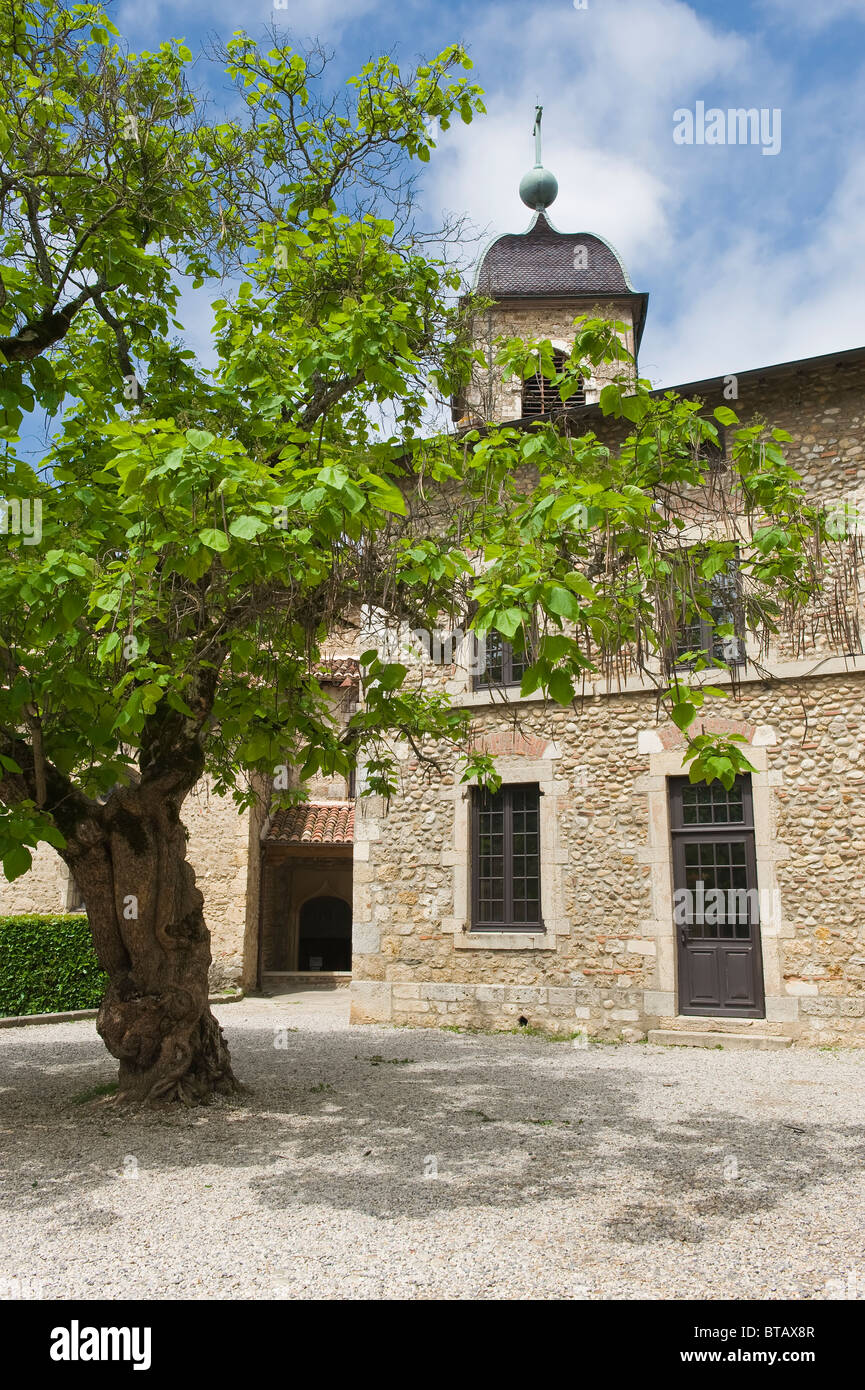 Church Sainte Marie Madeleine (Mary Magdalene), Medieval walled town of ...
