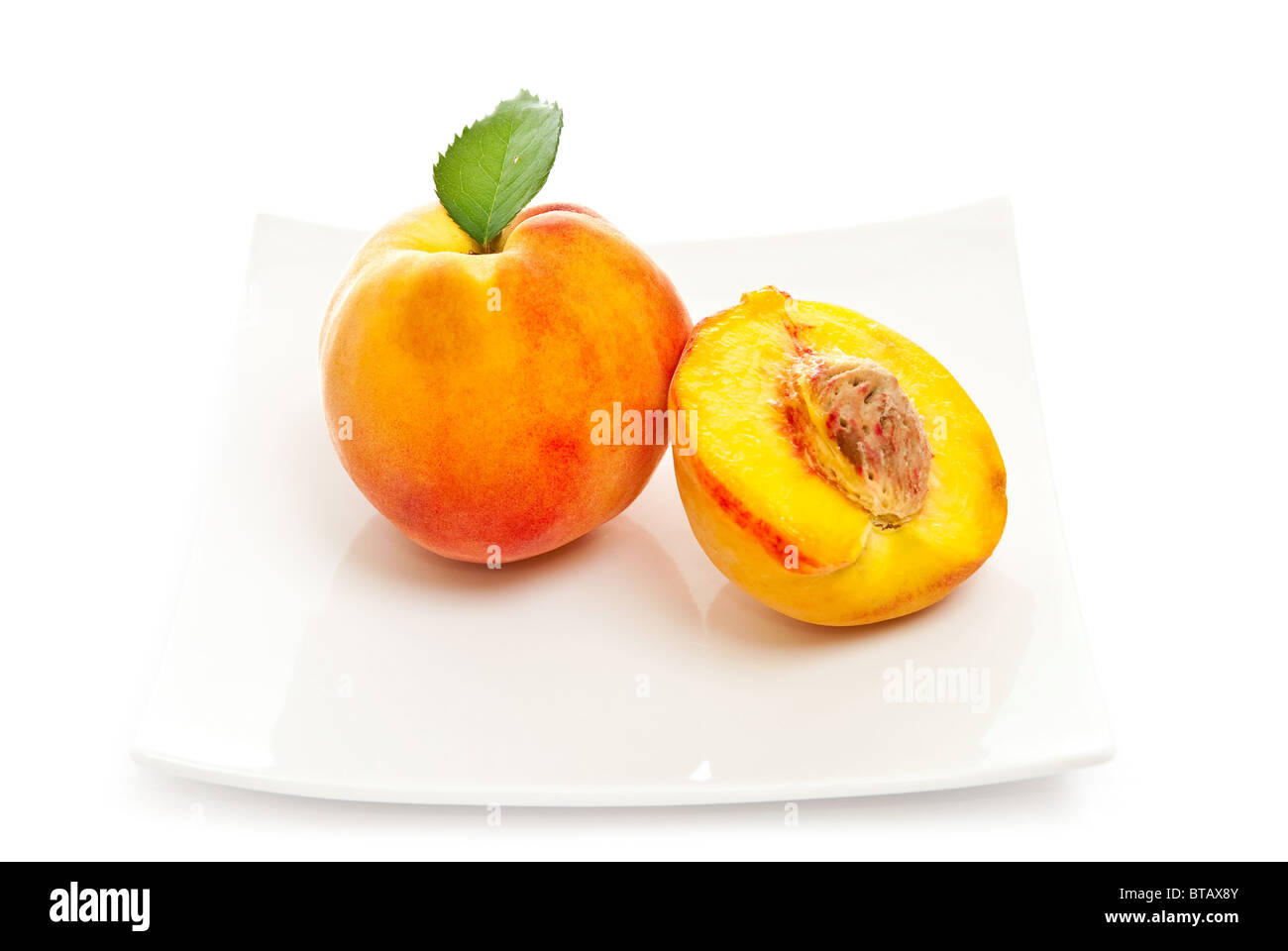 Small peaches hi-res stock photography and images - Alamy