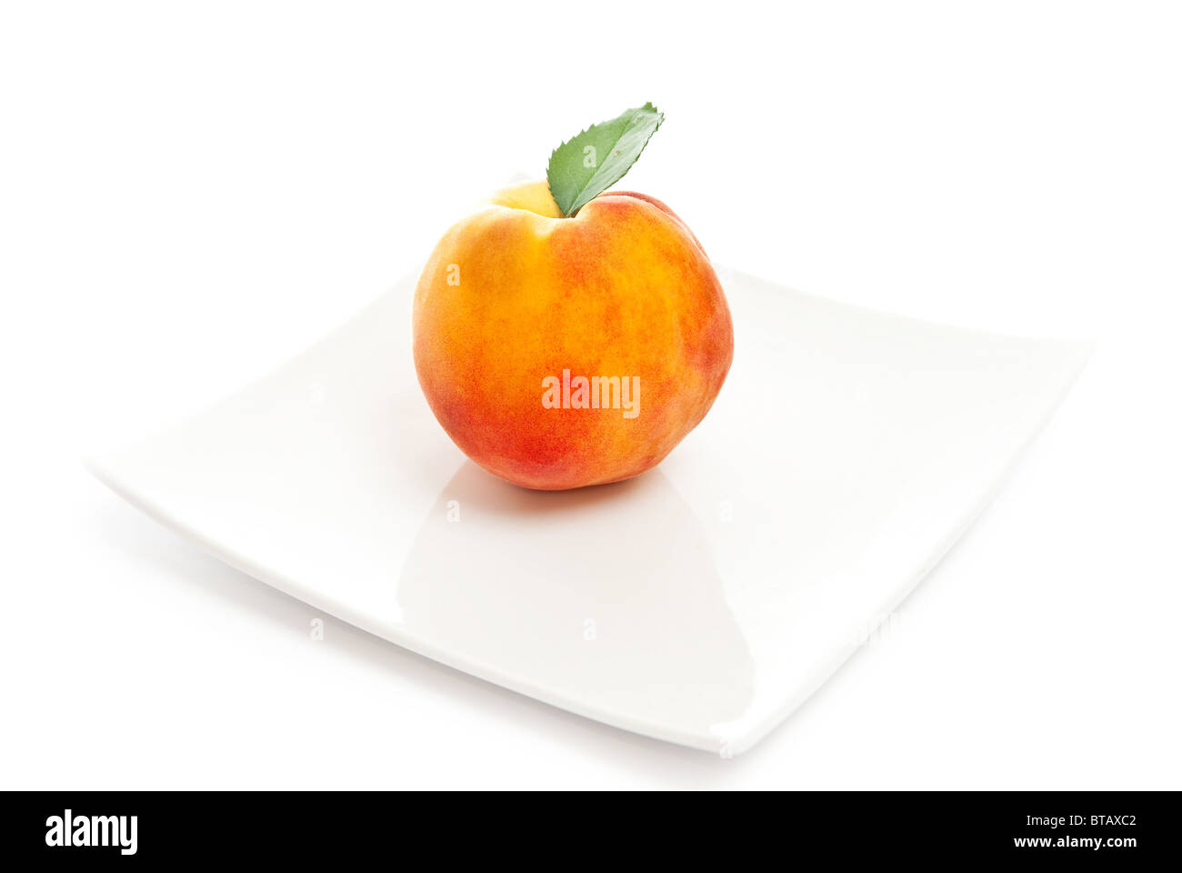 Peaches cut out hi-res stock photography and images - Alamy