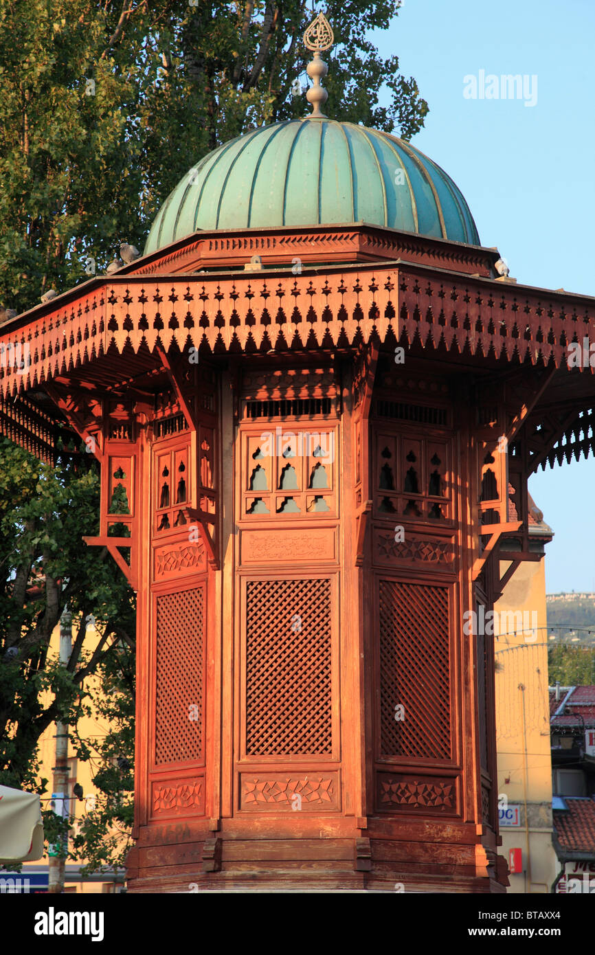 Sebilj fountain hi-res stock photography and images - Alamy