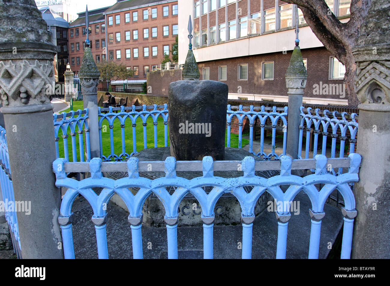 The Coronation Stone, High Street, Kingston upon Thames, Royal Borough ...