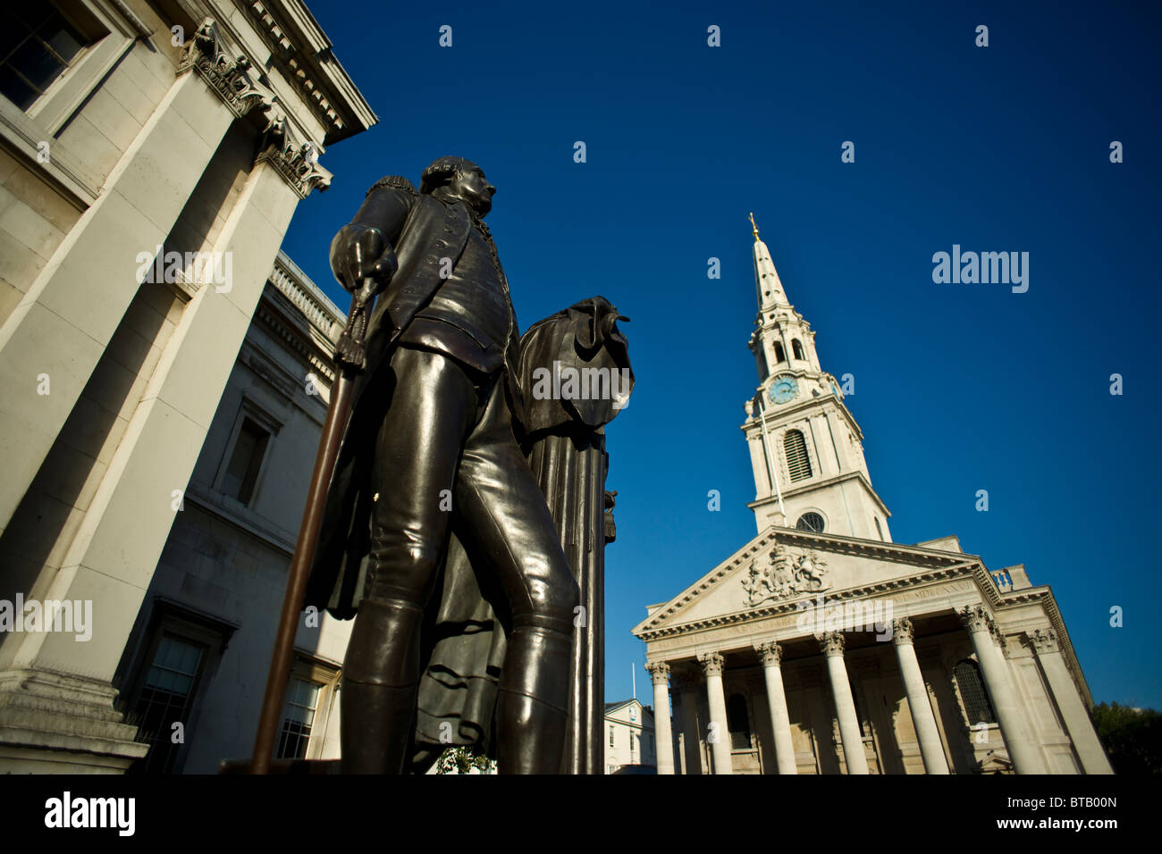 George washington statue trafalgar square hi-res stock photography and ...