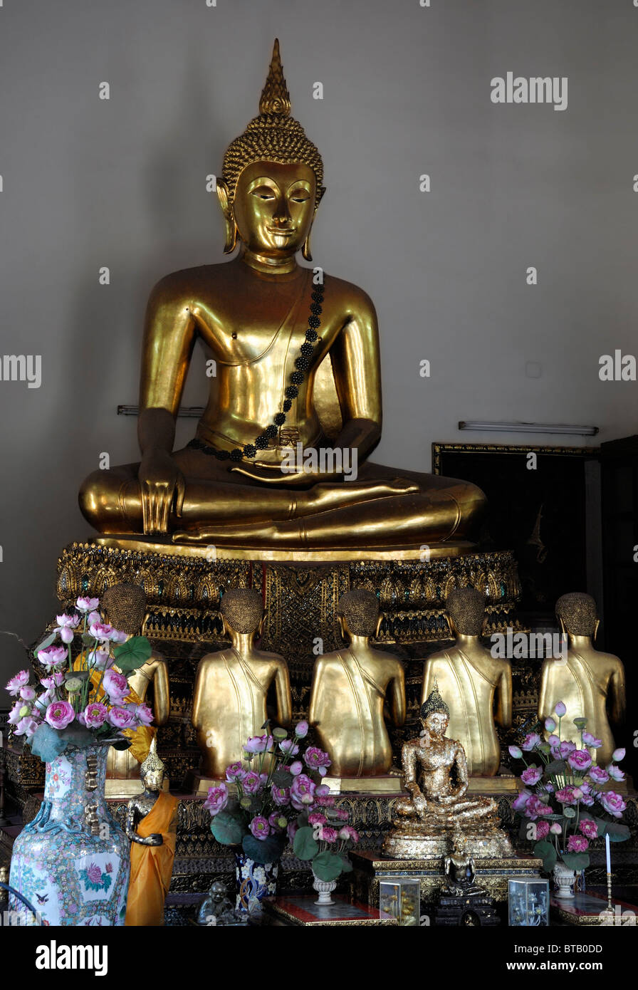 Lord Buddha Pring the First Dermon to the Five Disciples Wat Pho Temple ...
