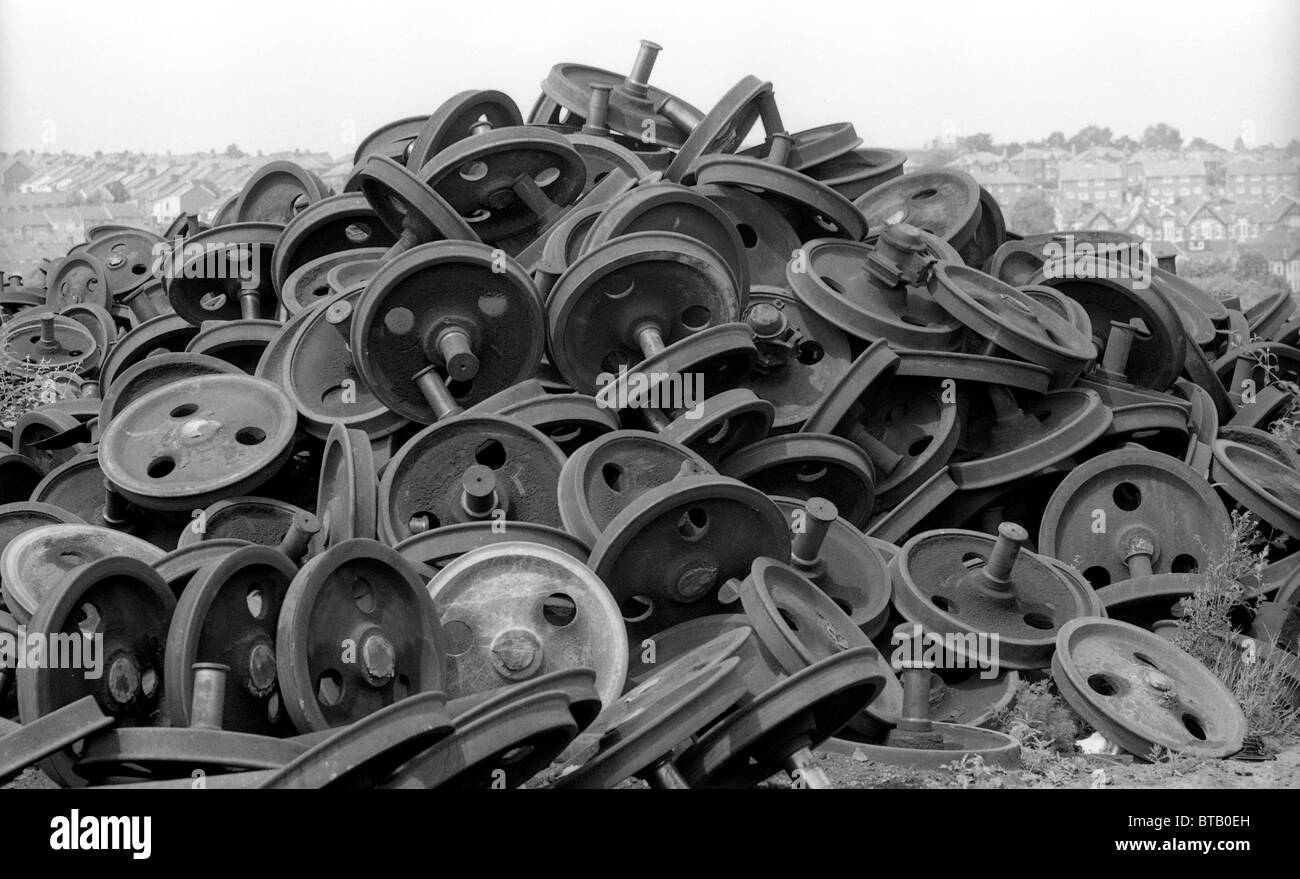1970s scrap iron yard hi-res stock photography and images - Alamy