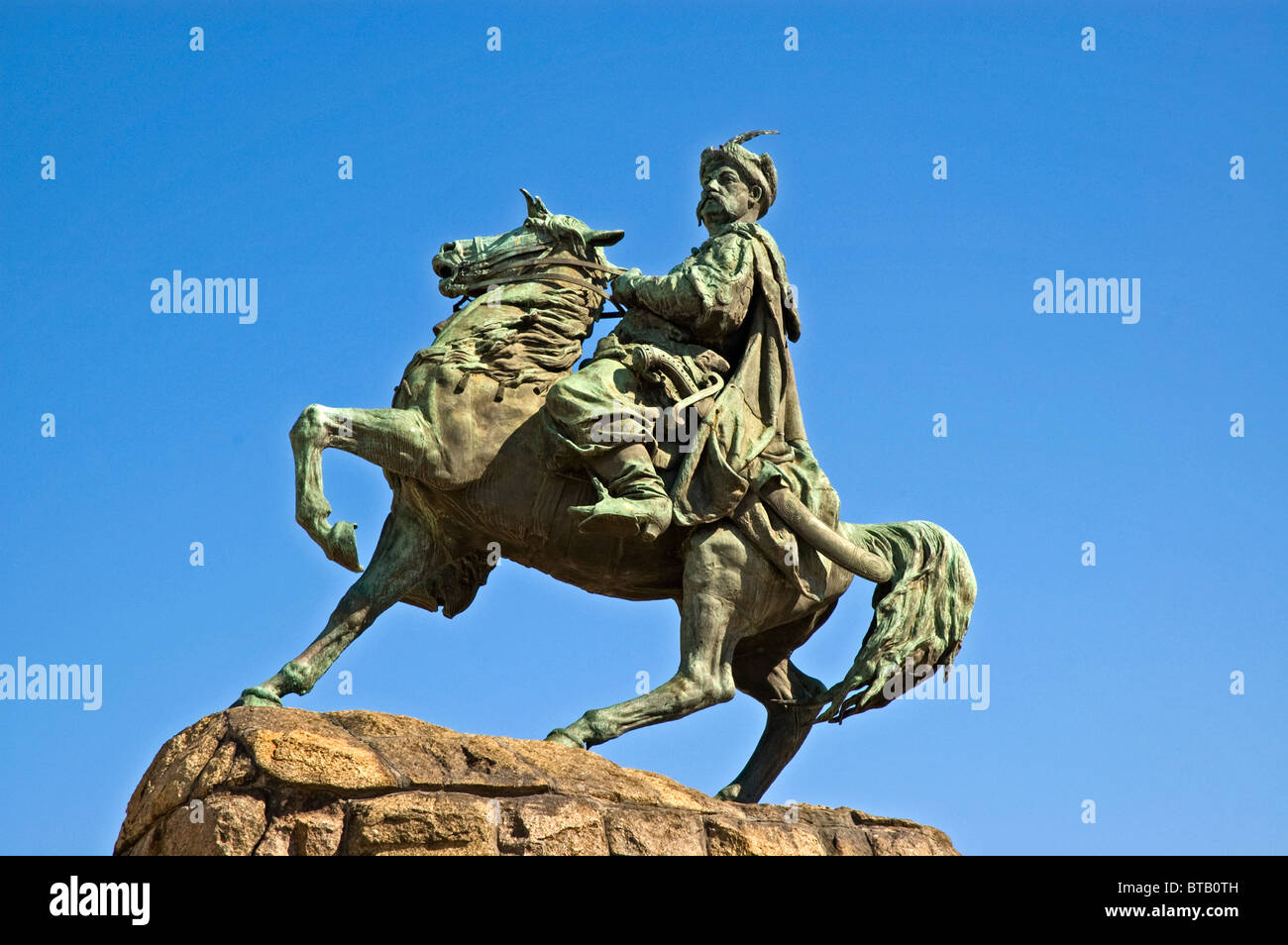 UKRAINE Kiev Sofiyska Pl. statue of Cossack hero Bohdan Khmelnytsky ...