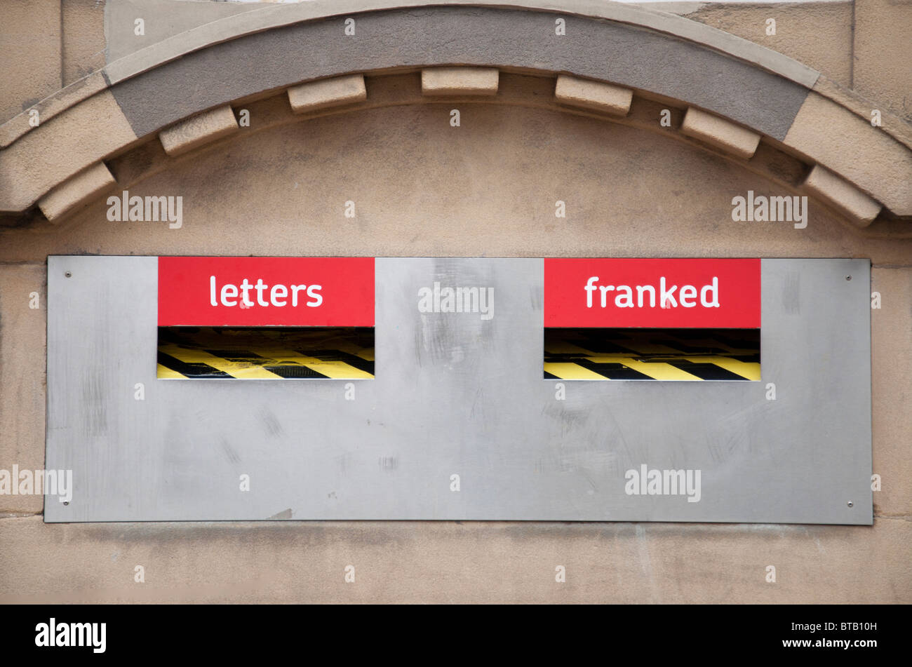 A UK postbox outside a main Post office in Scarborough Stock Photo - Alamy