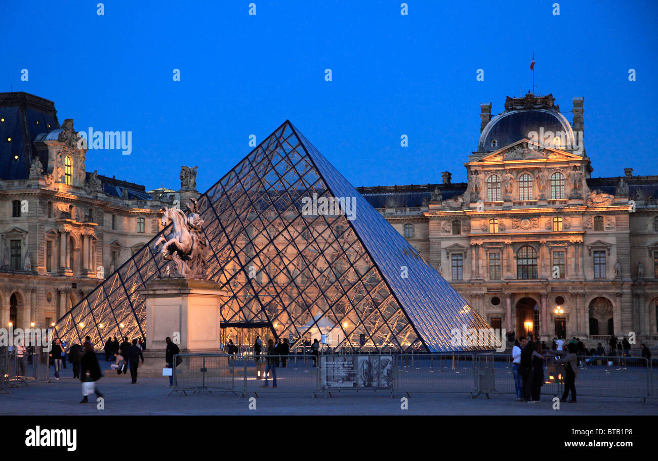 France, Paris, Louvre, palace, museum, Pyramide Stock Photo - Alamy