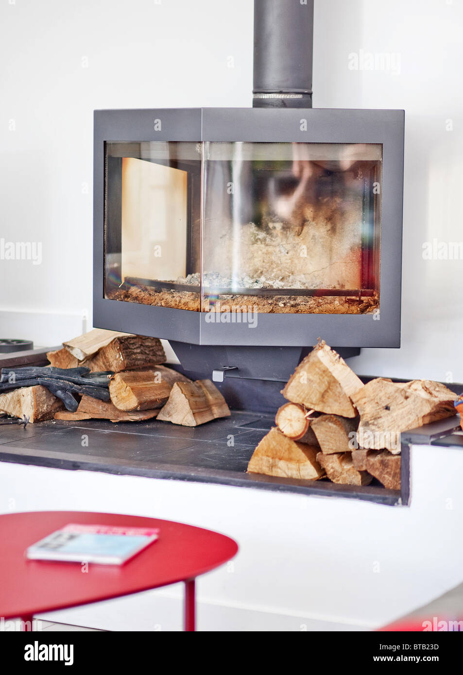 Log burning stove architect hi-res stock photography and images - Alamy