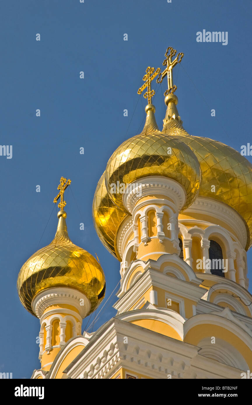 Gold neo byzantine domes hi-res stock photography and images - Alamy