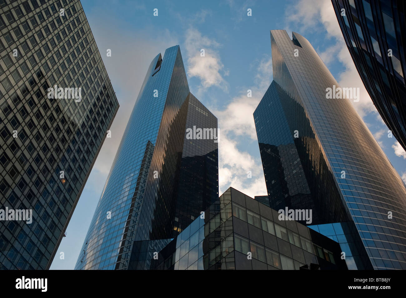 Societe generale tower hi-res stock photography and images - Alamy
