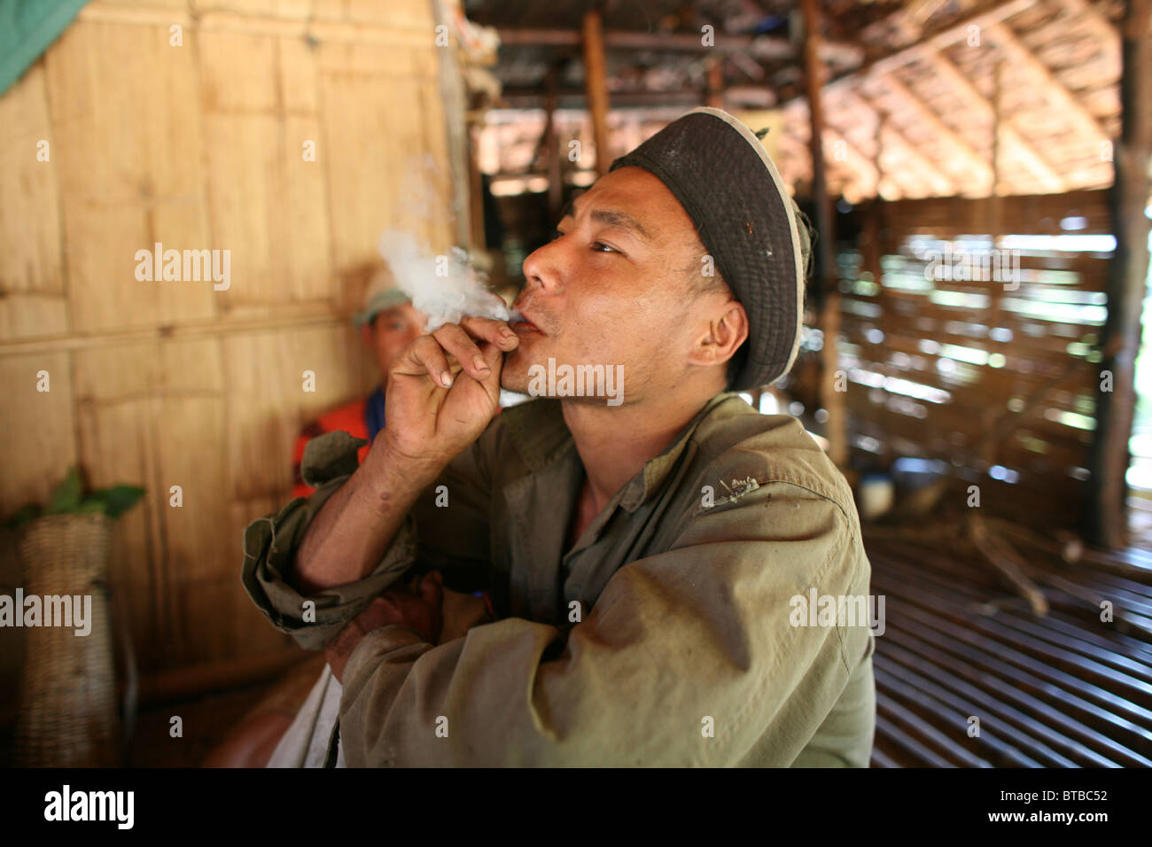 Karen national union knu soldiers hi-res stock photography and images ...