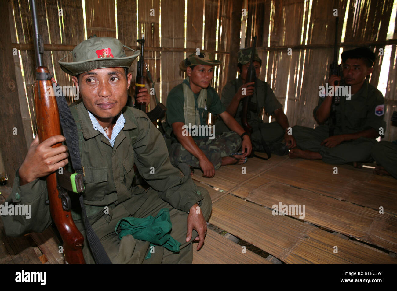 Karen national union knu soldiers hi-res stock photography and images ...