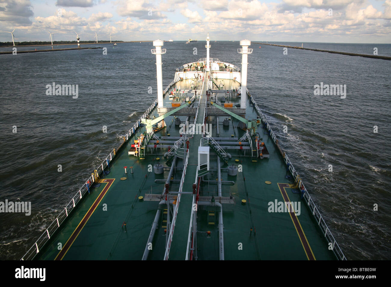 tanker transporting oil Stock Photo - Alamy
