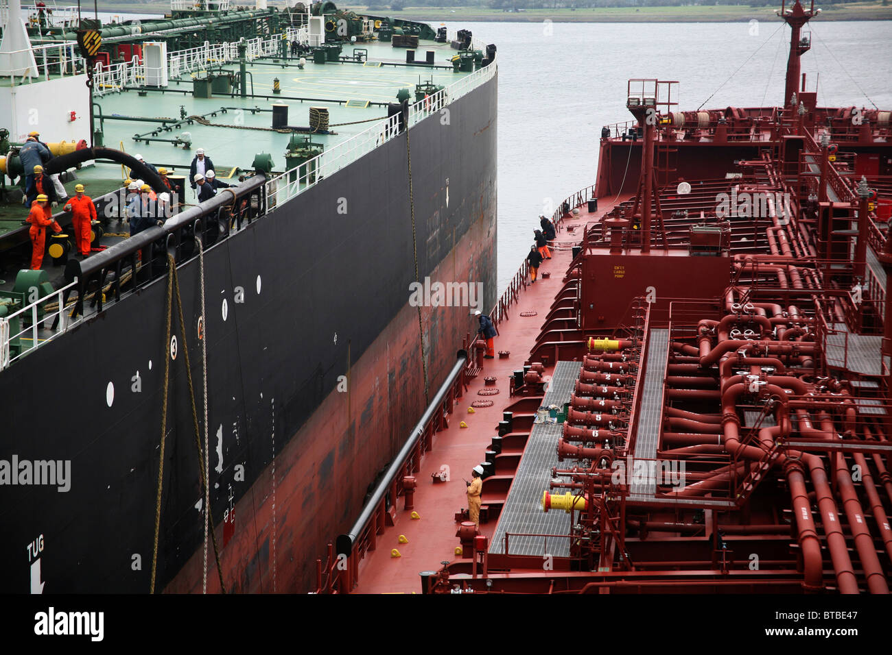 tanker transporting oil Stock Photo - Alamy
