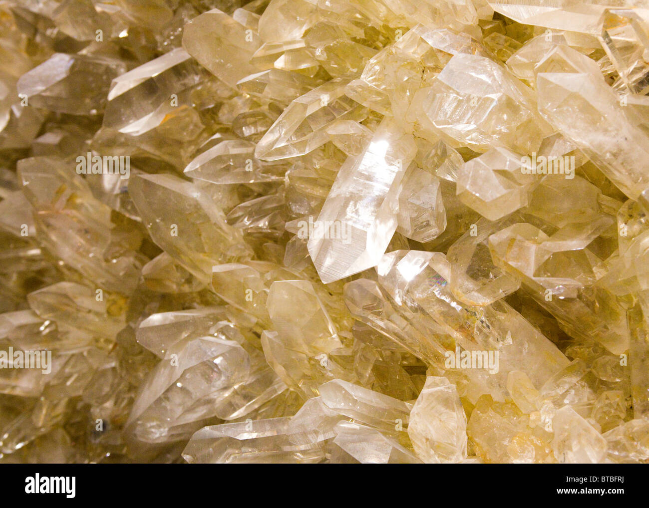 Calcite crystal hi-res stock photography and images - Alamy