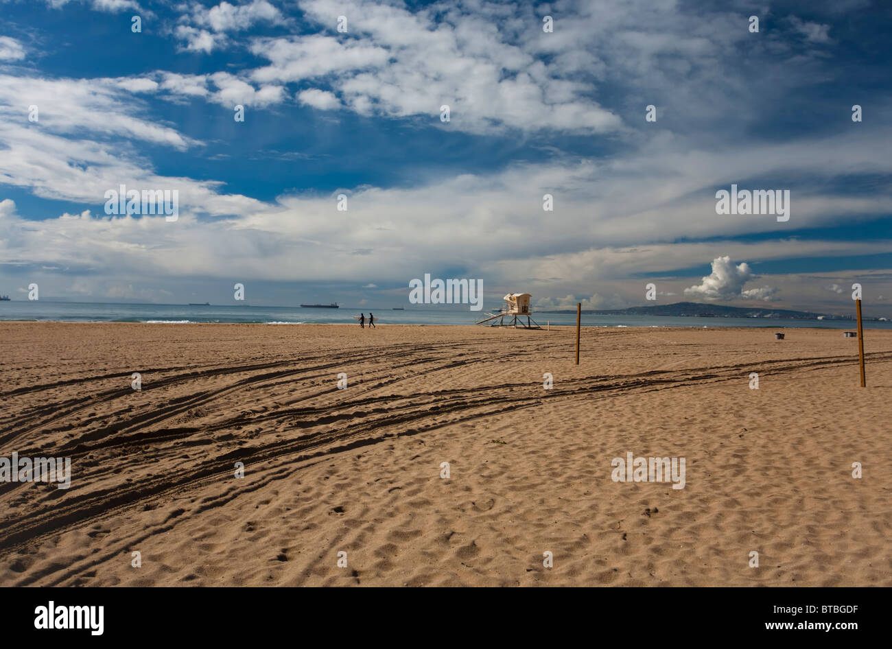Wide Angled captured of the beach after a winter storm in Huntington ...
