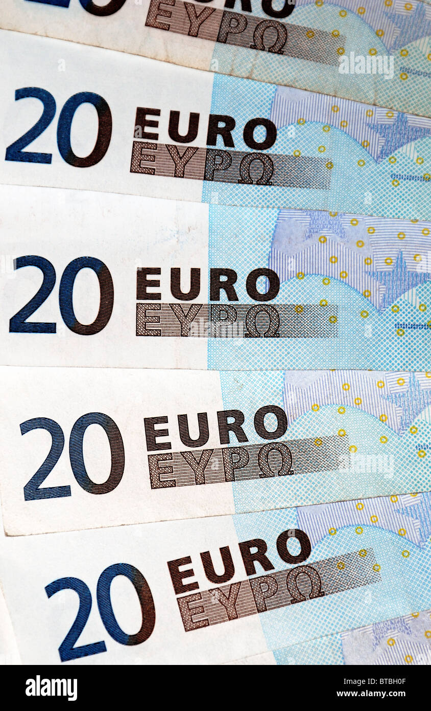 Euro currency bank notes Stock Photo - Alamy